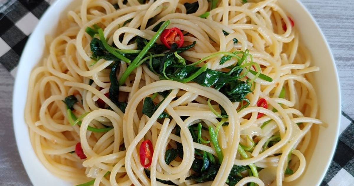 Resep Spaghetti Anglio Lio with Spinach oleh Tri Yunianti - Cookpad