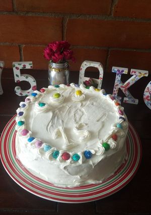 Torta De Media Libra Para Cumpleaños Receta de Ninfa Carrascal- Cookpad