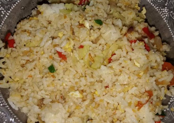 Resep Nasi Goreng tanpa kecap oleh Adindha Putri - Cookpad
