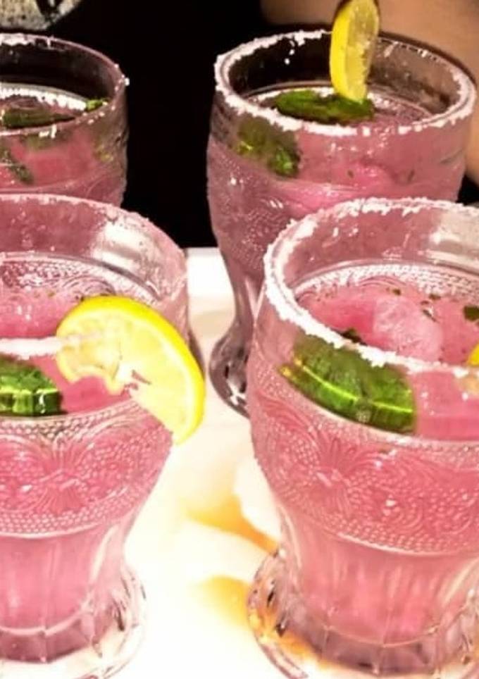 Pink mojito Recipe by Sarita Srivastava - Cookpad