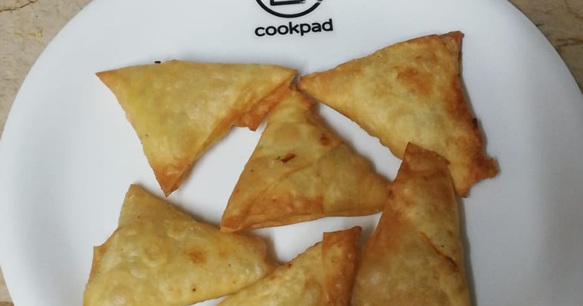 Chicken Vegetable Samosa Recipe by Umbreen Musa - Cookpad