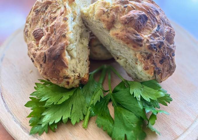 Halloumi Bread Recipe by Damla Karadayi - Cookpad