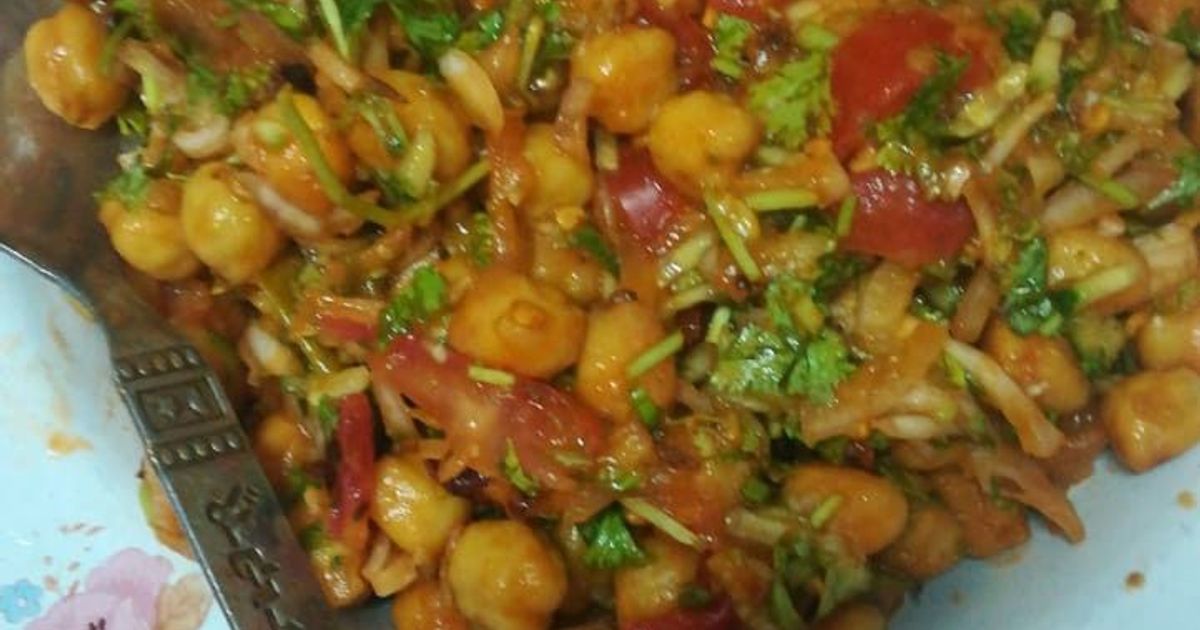 Chana Chaat Recipe by Reena shetty - Cookpad