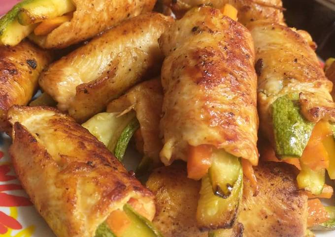 Rollitos de pechuga rellena de verduras Receta de Rousslia López- Cookpad