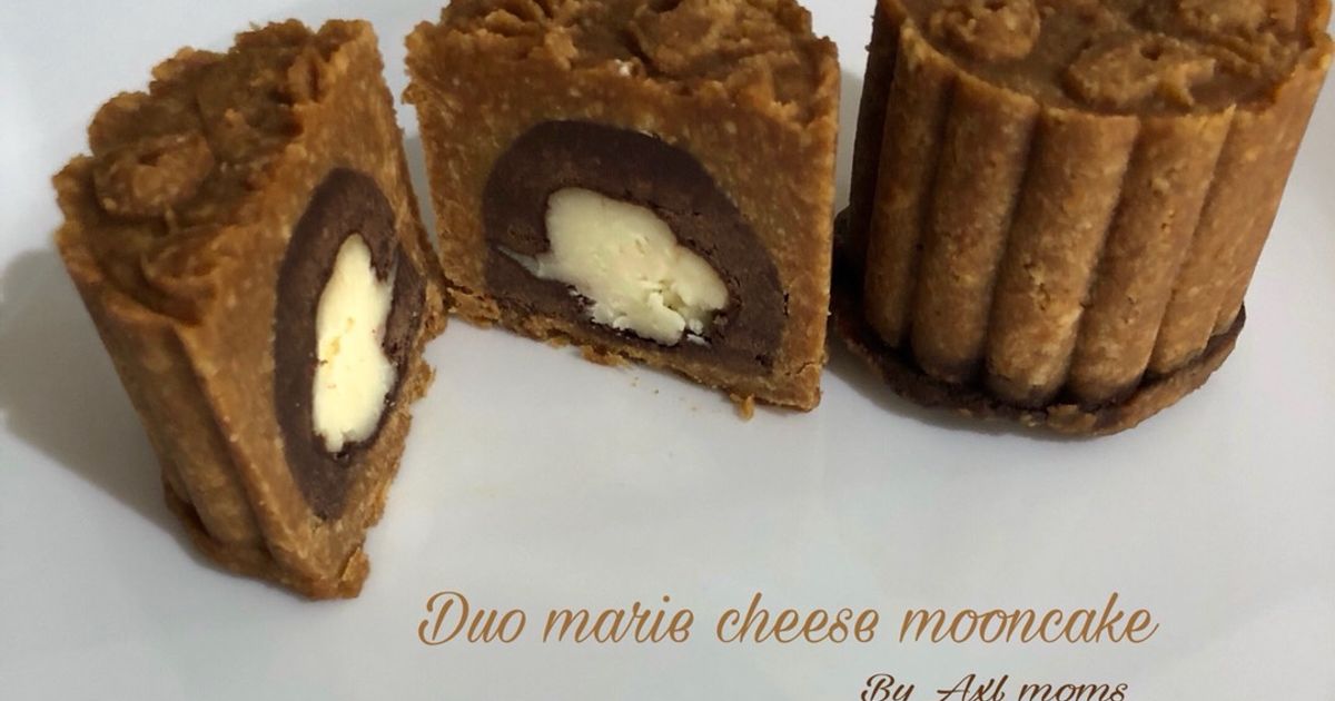 Resep Duo Marie Cheese Mooncake (No Bake) oleh Chrystie Puspita - Cookpad
