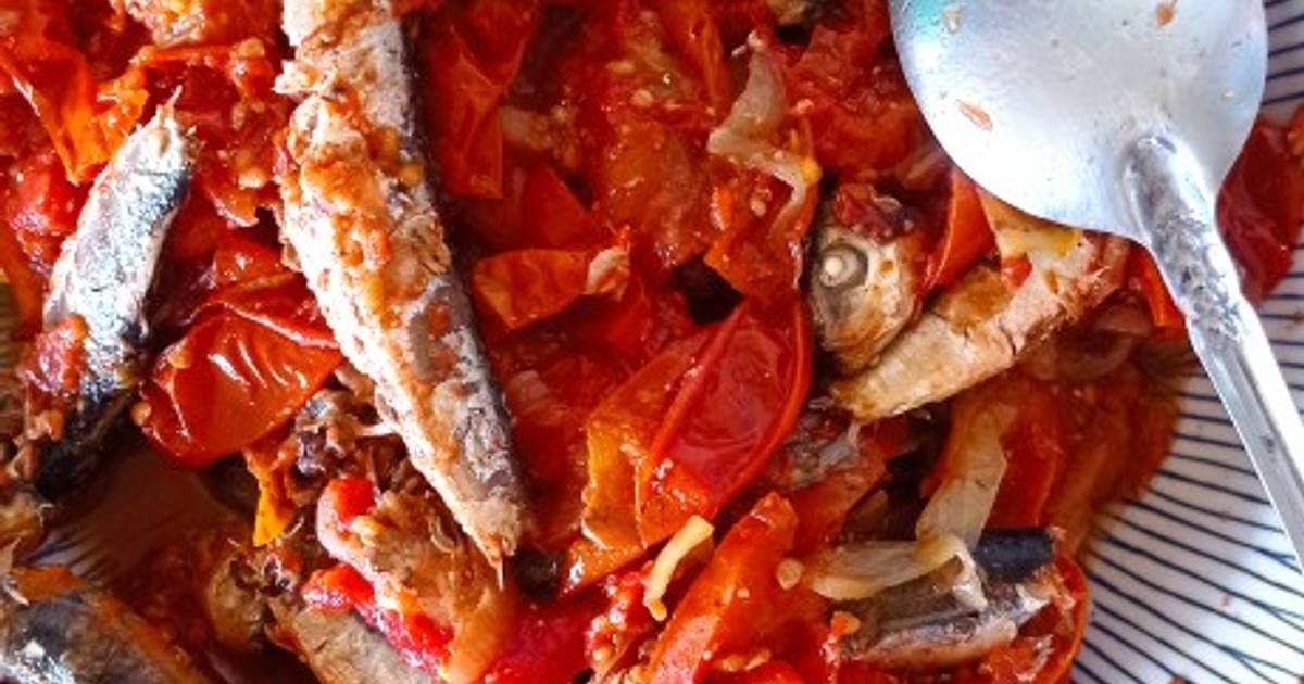 Resep Ikan tembang balek tomat oleh maria dian andriana - Cookpad