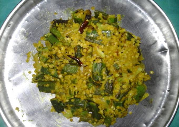 Lady's finger yellow daal stir fry Recipe by Oruna das - Cookpad