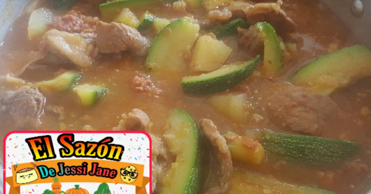 Costilla Con Longaniza En Salsa Verde Receta de Jessi Jane- Cookpad
