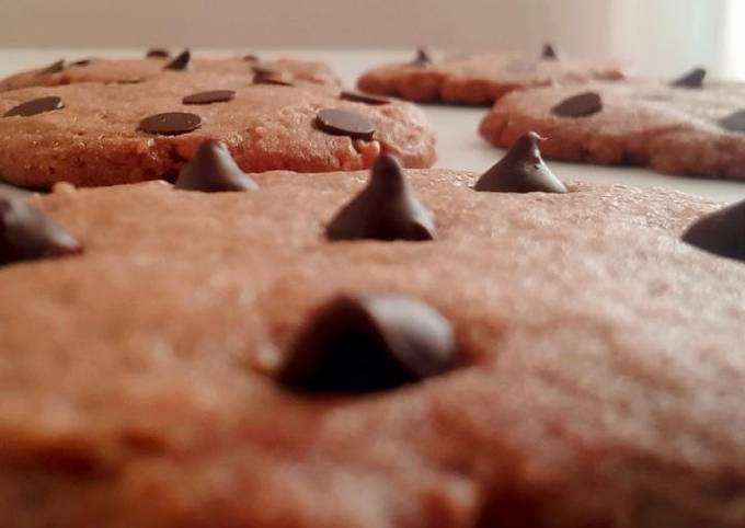 Cookies con chips de chocolate y/o rocklets Receta de Chechu Garona ...