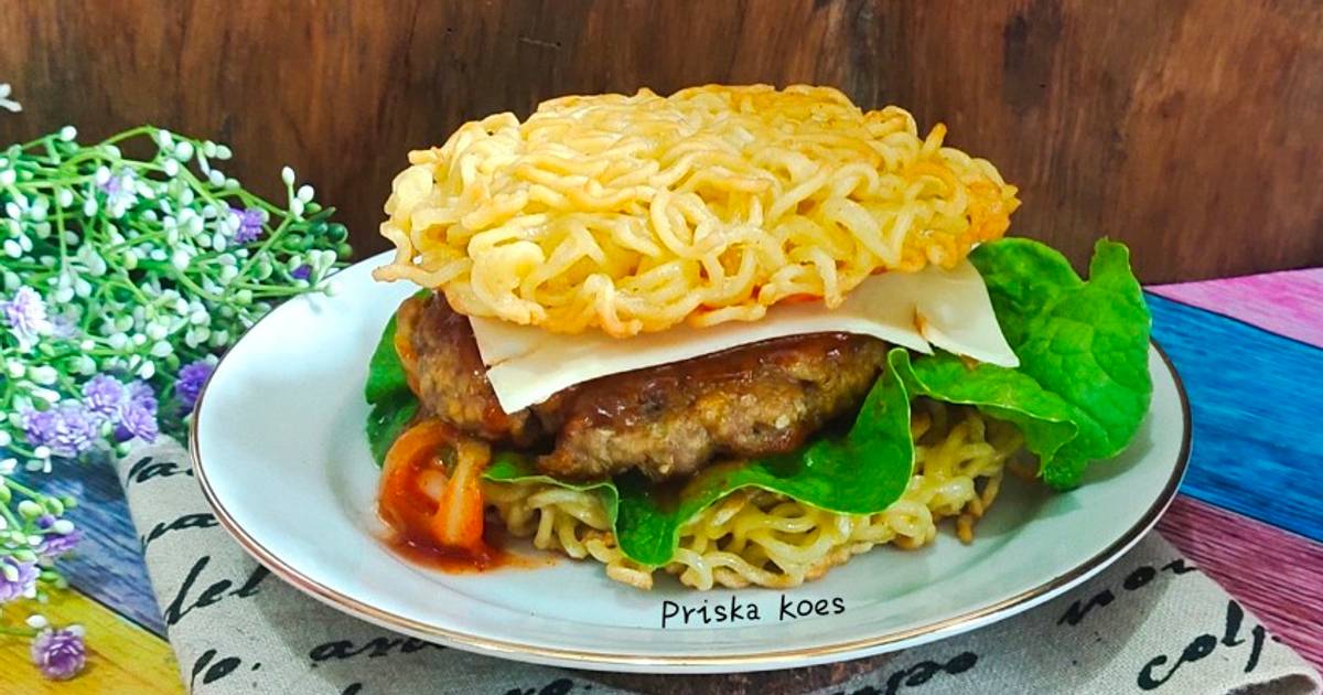 Resep Burger Mie ala mama oleh Priska Koes - Cookpad