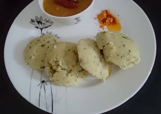 Rava Idli with Sambar and podi Recipe by sudha dhanuka - Cookpad