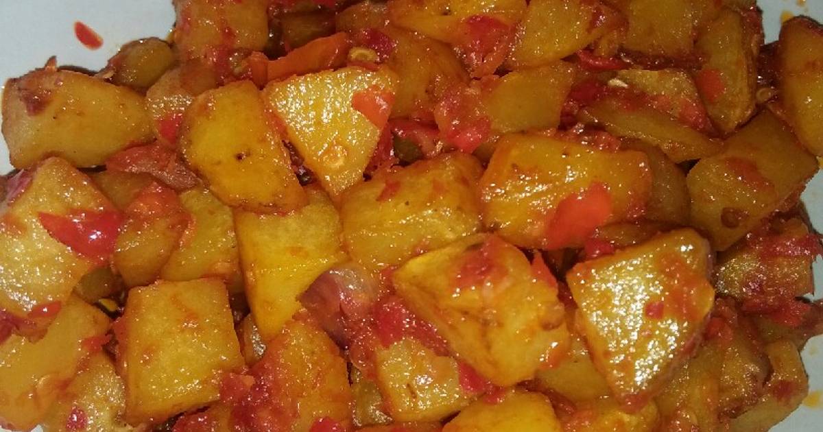 Resep Balado kentang pedes basah tanpa air oleh Prince Rakhes - Cookpad