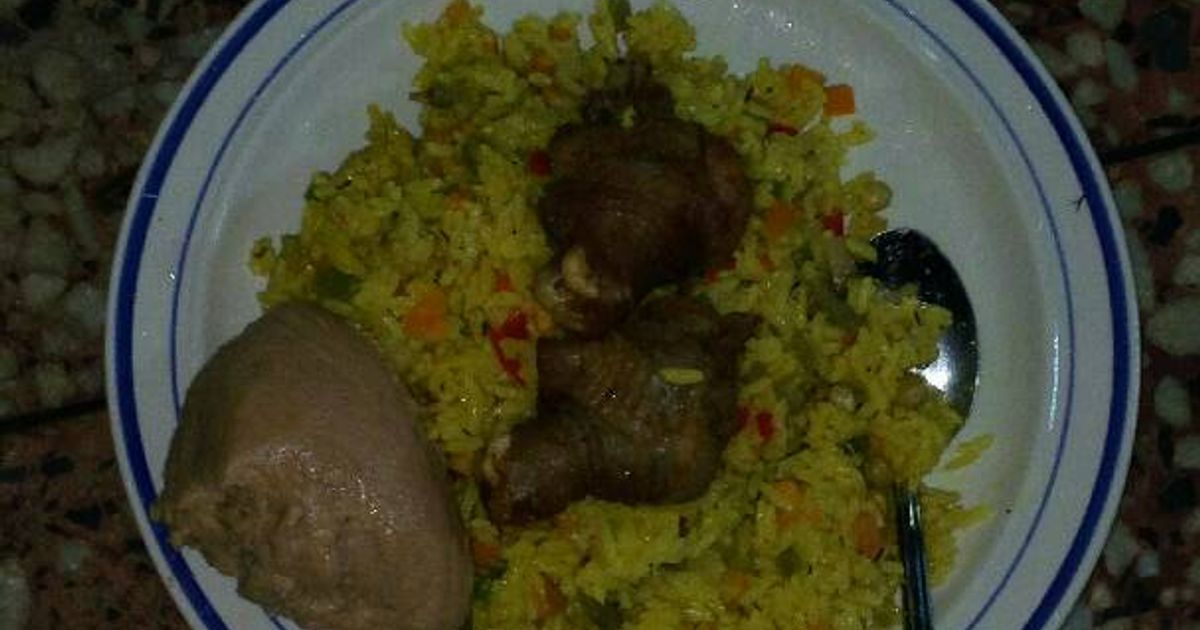Fried Rice, Moi Moi And Chicken Recipe by Ayeni oluwatosin - Cookpad