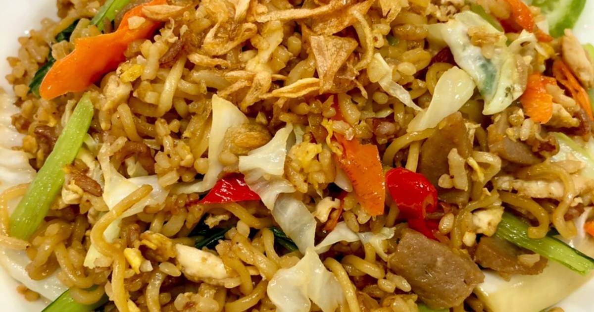 Resep Nasi goreng mawut indomie oleh Novia Silviany - Cookpad
