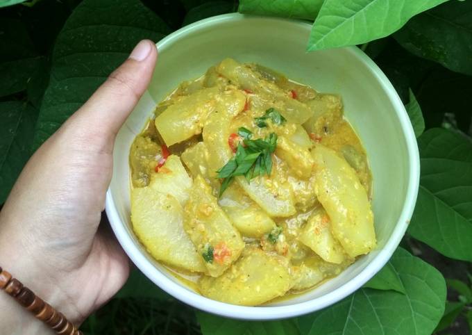 Resep Tumis labu air bumbu kuning oleh ilfatul maghfuroh - Cookpad