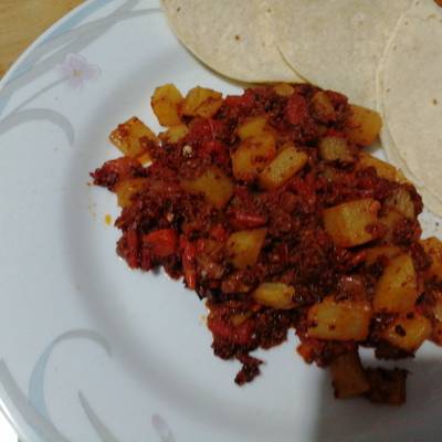 Papas con chorizo Receta de Lourdes González- Cookpad