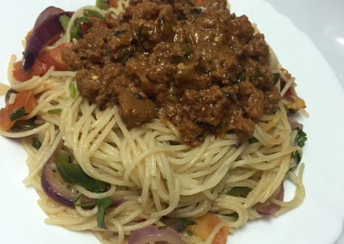 Spaghetti and Mincemeat Recipe by Mel - Cookpad