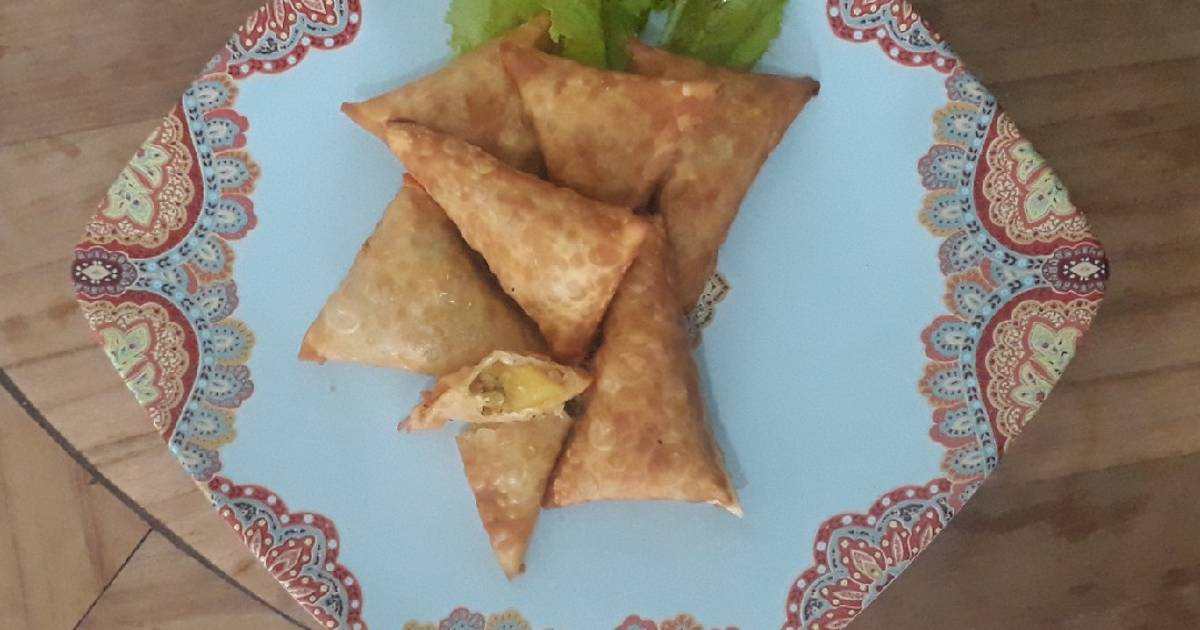 Resep Samosa Ayam anti gagal oleh Dead From the Waist Down - Cookpad