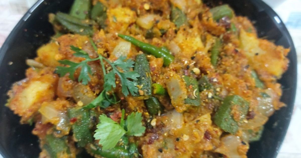 Achary Masala Ladyfingers Potato Recipe by Nargis shaikh Shaukat - Cookpad