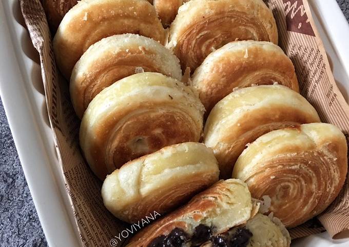 Resep ROTI PASTRY tanpa oven oleh yovi yana - Cookpad