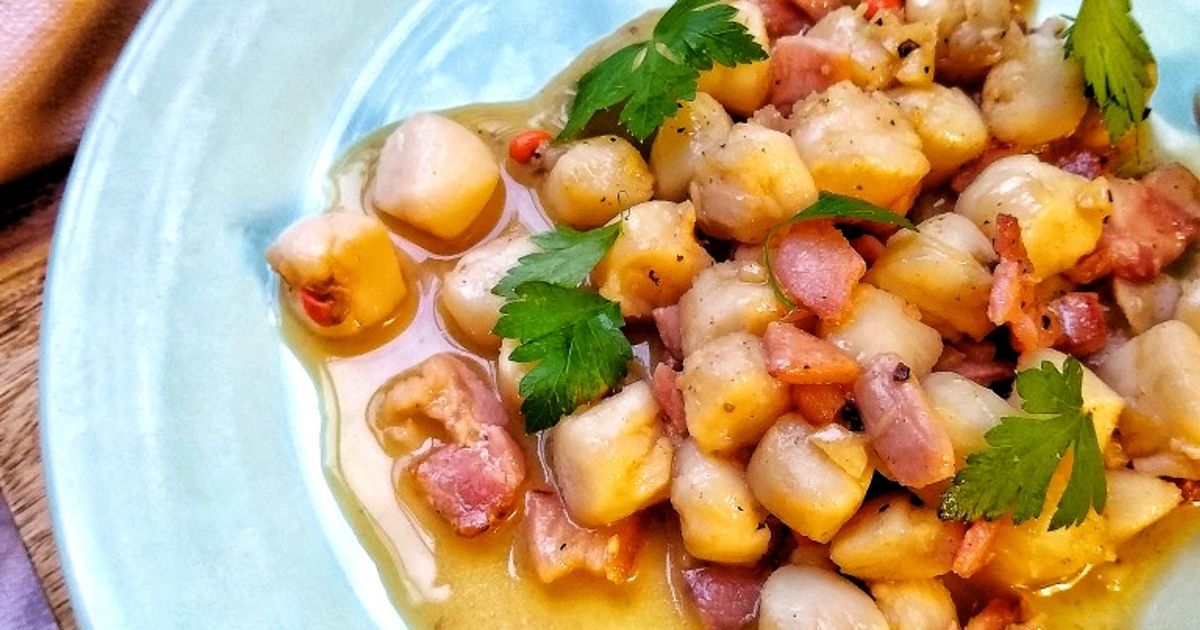 Manx Queenies & Smoked Bacon In A Garlic Butter Sauce Recipe by Natalie ...