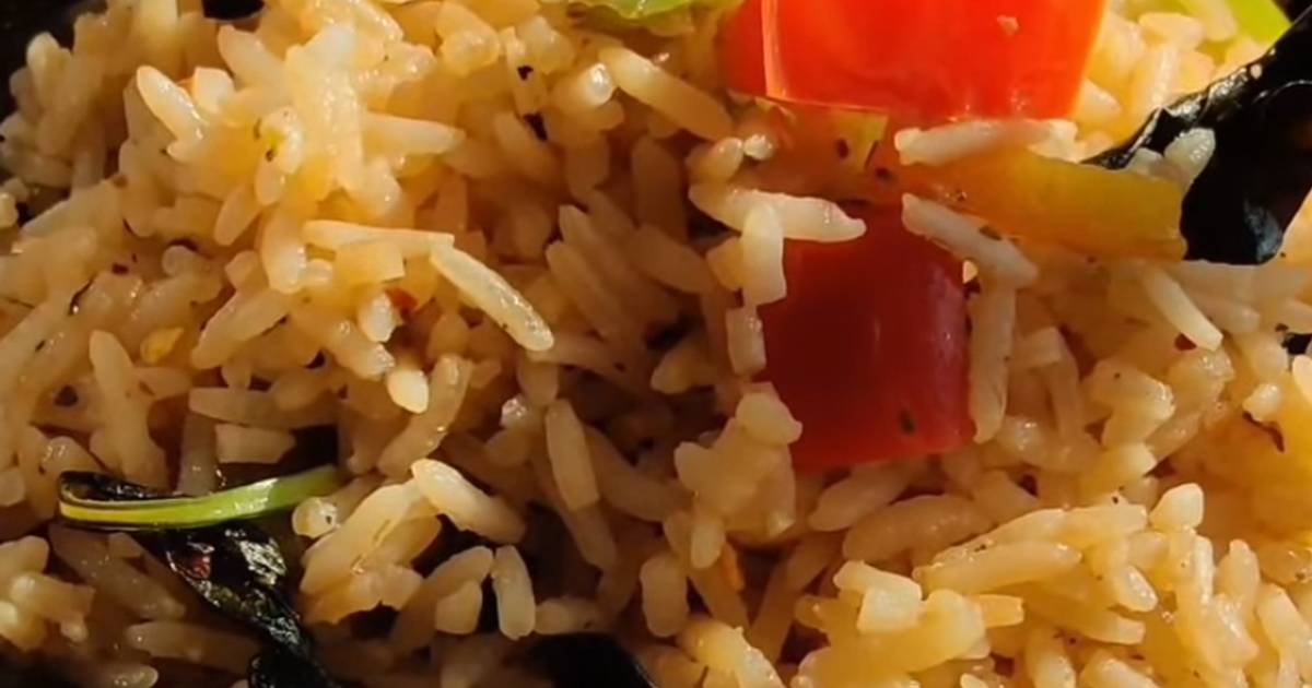 Thai Basil Fried Rice Recipe by _pjs kitchen_ - Cookpad