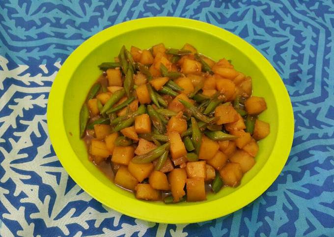 Resep Semur Kentang Buncis oleh Sekar Tawang Putrianingrum - Cookpad