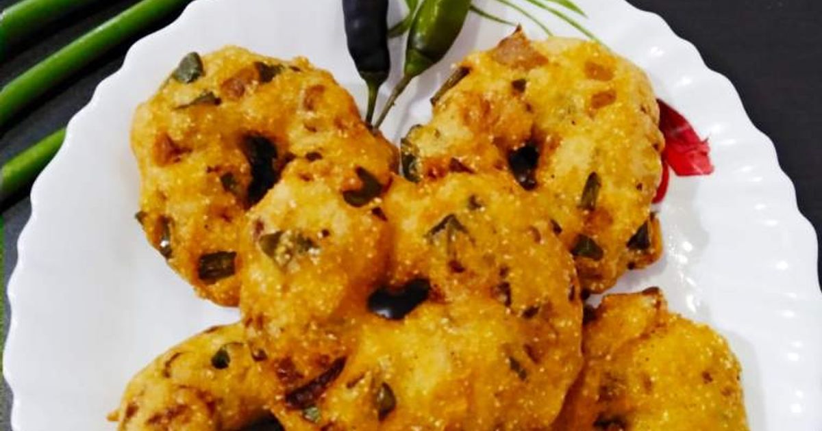 Spring Onion Vada Recipe by Pratima Mohanty - Cookpad