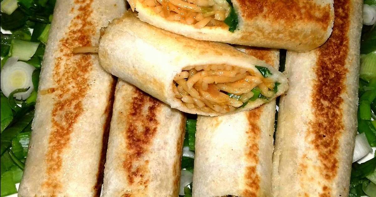 Bread Spring Rolls Recipe by Dipak Arora - Cookpad