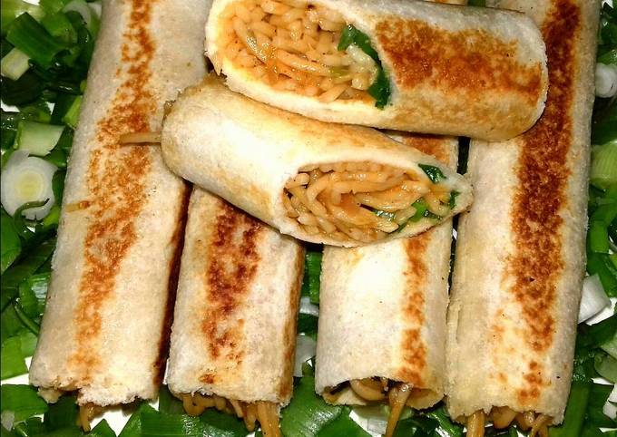 Bread Spring Rolls Recipe by Dipak Arora - Cookpad