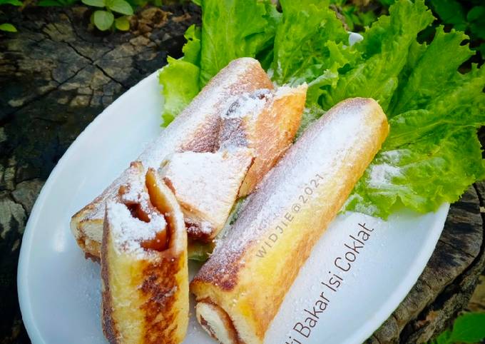 Resep Roti Tawar Bakar Isi Coklat oleh Widjie Astuti - Cookpad