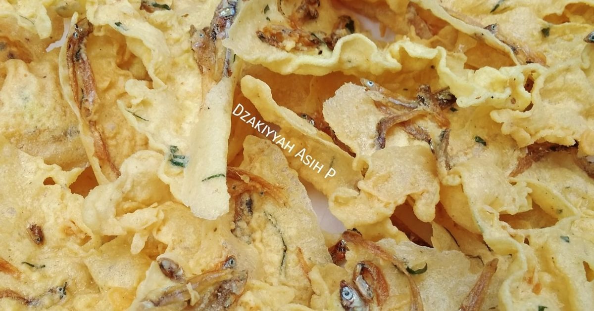 Resep rempeyek ikan teri renyah dan savory rumahan enak dan mudah - Cookpad