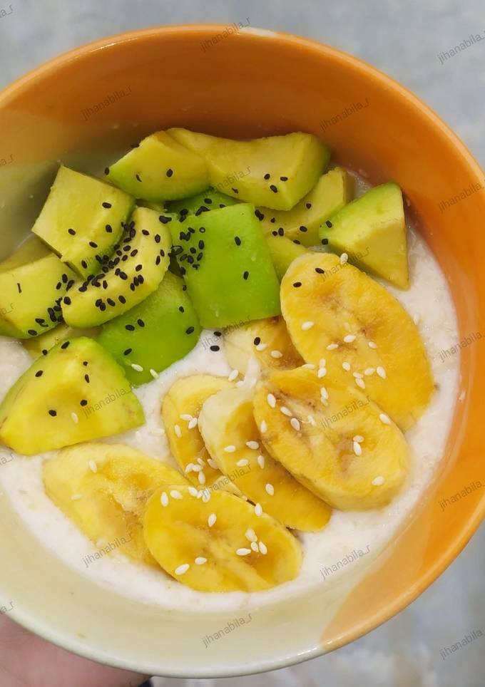Resep Oatmeal Buah - Menu Diet Sederhana oleh Jihan Moesthofa - Cookpad