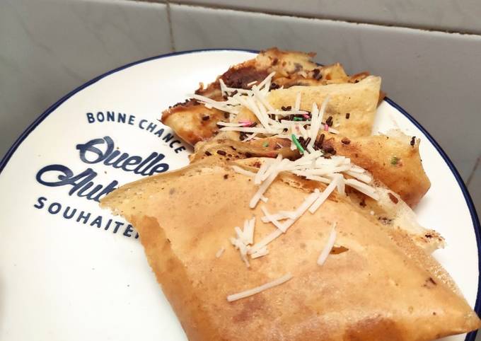 Resep Crispy Crepes Teflon oleh Devi Octaria - Cookpad
