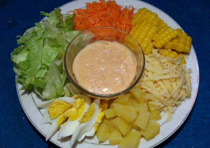 Resep Salad sayur mayones oleh T. Iyayy - Cookpad