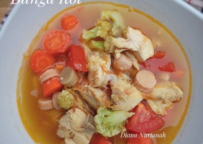 Resep Sop Ayam Sosis Bunga Kol oleh Diana Nurjanah - Cookpad