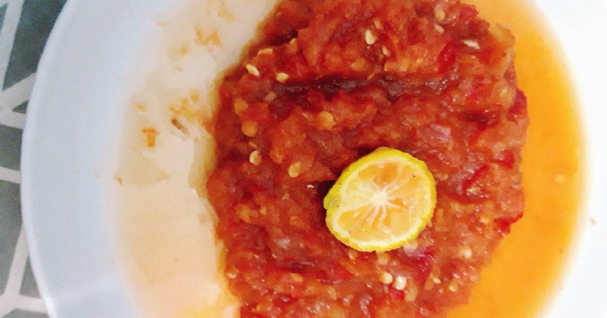 Resep Sambal tomat segar oleh adlina - Cookpad