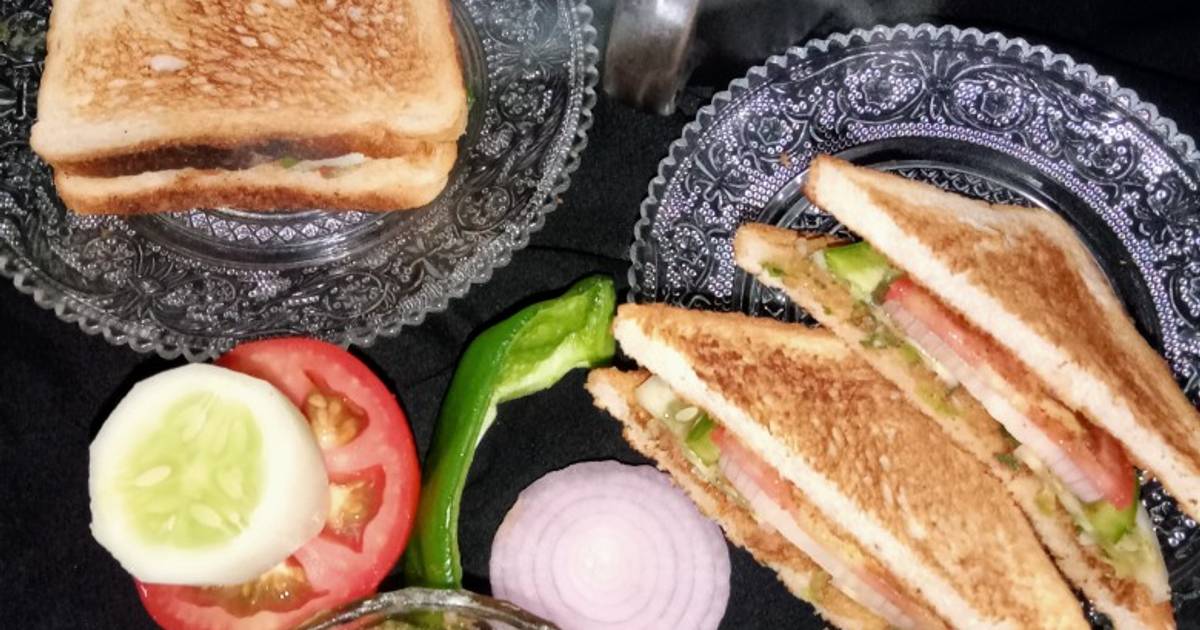 ठेचा सैंडविच (Thecha Sandwich recipe in Hindi) रेसिपी बनाने की विधि in ...