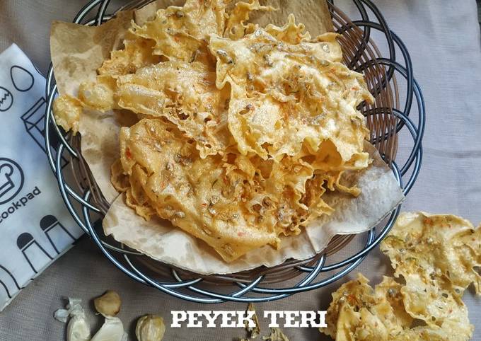 Resep Rempeyek/Peyek Teri oleh Dhapu Dewi - Cookpad