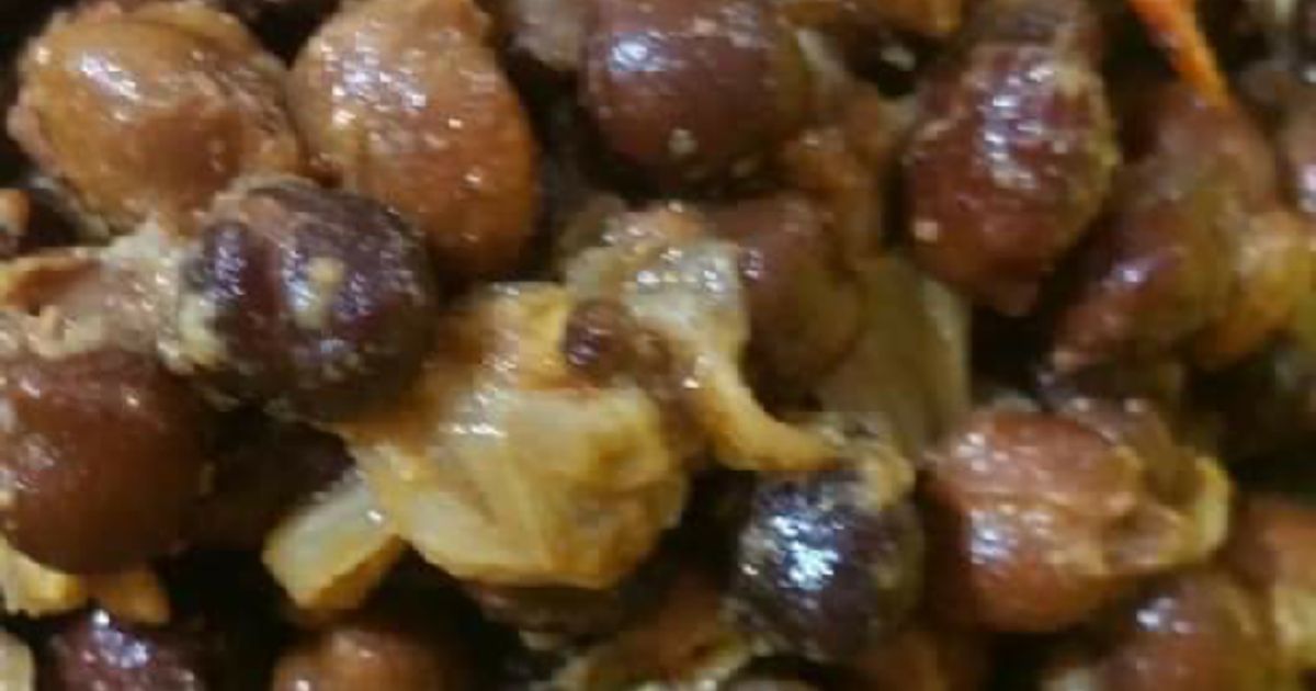 Kale Chanay Recipe by Khalida Misbah - Cookpad