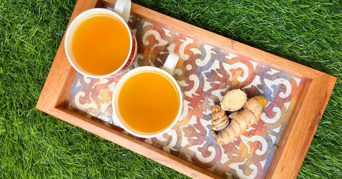 Fresh Turmeric and Ginger Brew Recipe by Roli Srivastava - Cookpad