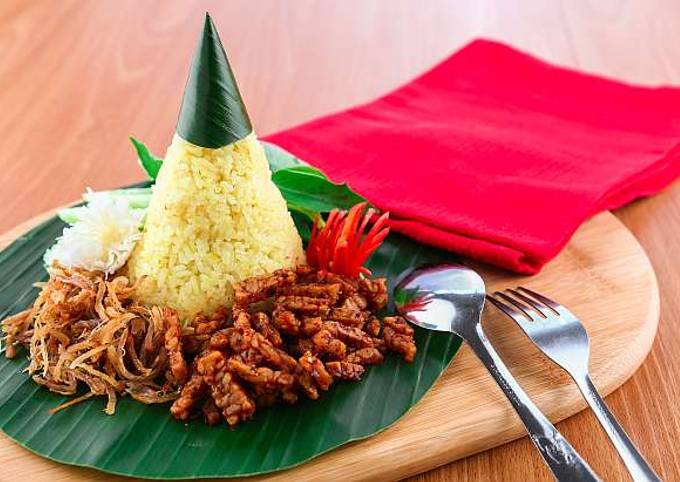 Resep Resep Nasi Ulam Kerucut oleh DapurKobe - Cookpad