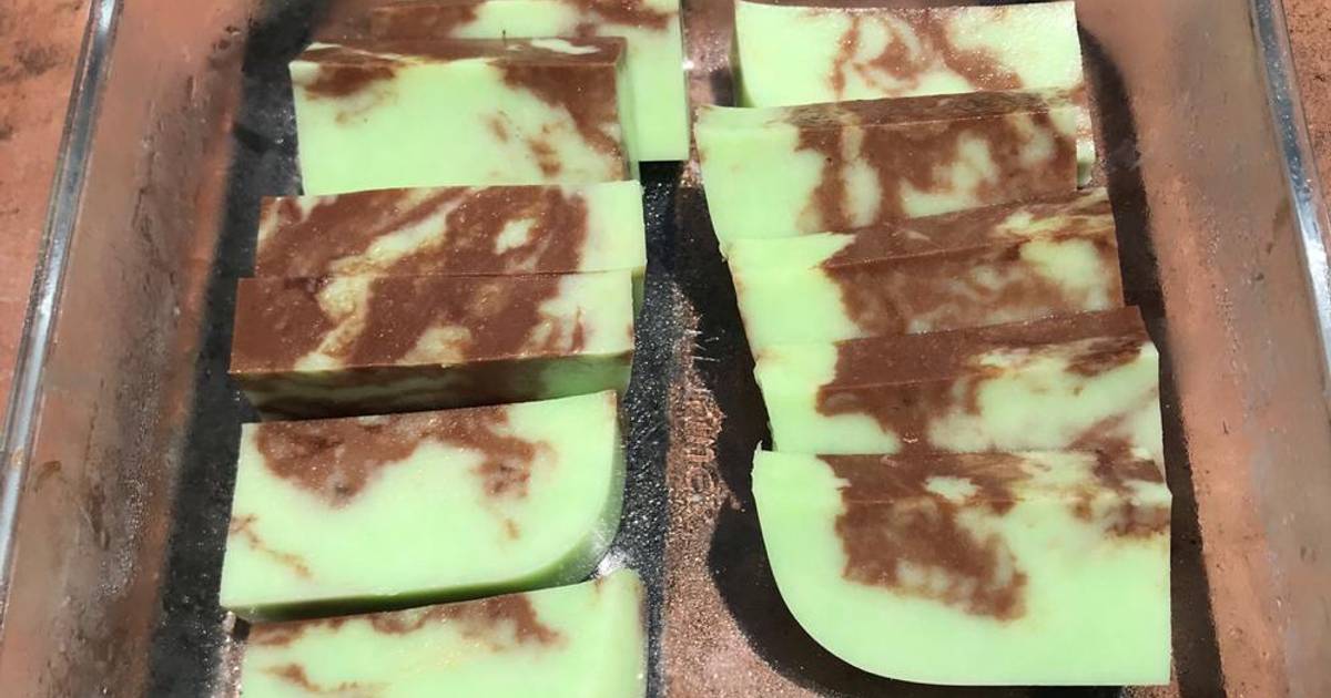 Resep Puding marmer pandan coklat (roti tawar) oleh Rateh - Cookpad