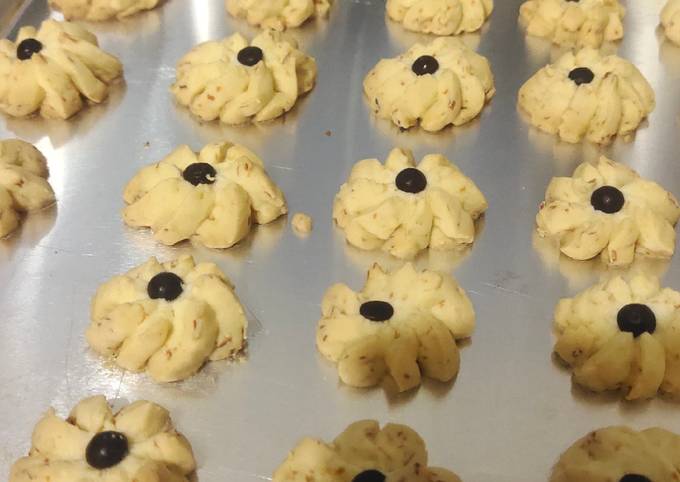 Resep Kue sagu keju susu oven tangkring oleh Hana Novianti - Cookpad