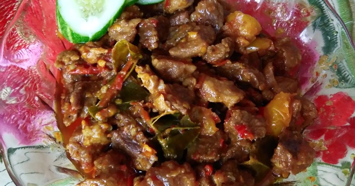 Resep Tumis Daging Daun Jeruk oleh ichunyajarwocko2728 - Cookpad