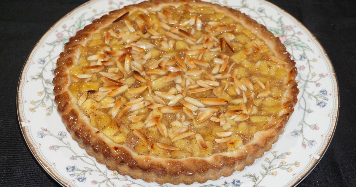 Kuchen De Manzanas Con Almendras Receta de Jon Michelena- Cookpad