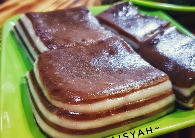 Resep Kue Lapis Tropicana slim oleh aisyah hanri - Cookpad