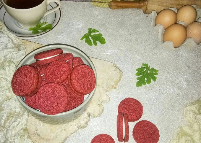Resep Oreo Supreme KW (Oreo Red Velvet) oleh Anjas Sulrum - Cookpad