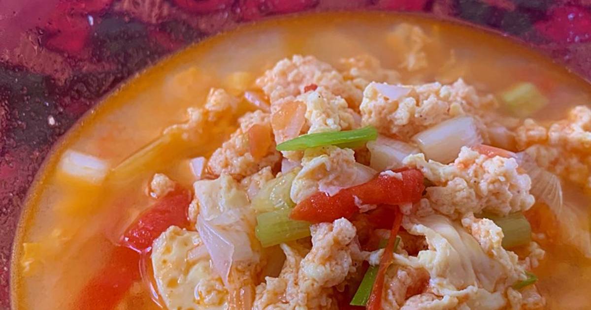 Resep Sup Telur Tomat oleh dapoer.tomylovely - Cookpad