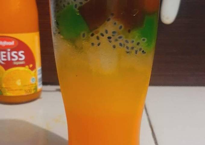 Resep Es jeruk agar agar selasih oleh Kristina Barus - Cookpad